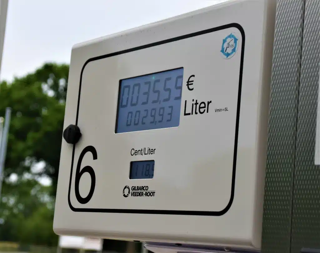 Fuel Management Systems Guide 2025 | Benefits, Costs & Best Fleet ...